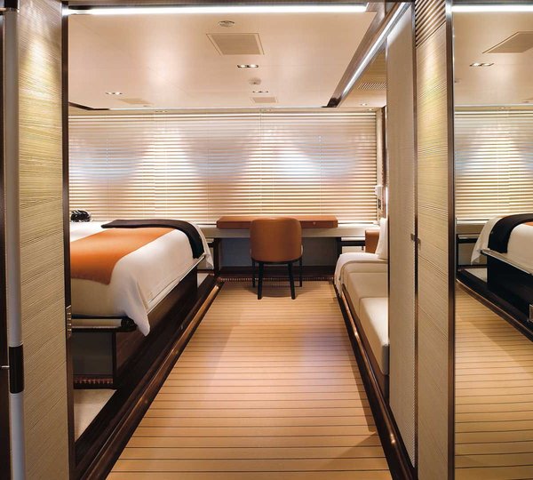 BAYESIAN Yacht Charter Details, Perini Navi | CHARTERWORLD Luxury ...
